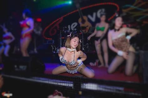 หีแฉะ On Twitter เงี่ยนก็เอา เมาก็นอน เงี่ยนแฉะหีอะ 💦นัดได้นะ😝 นัด