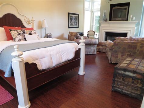 Master Bedroom Laminate Flooring Reveal — Beckwiths Treasures