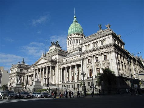 Ley de Equidad en la representación de los géneros en los servicios de