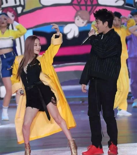 离婚6年后，李小璐首次正面回应pgone事件！贾乃亮没被戴绿帽？