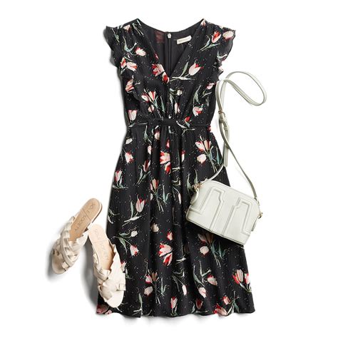 What Are The Most Flattering Dresses On An Hourglass Shape Artofit
