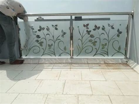 Stainless Steel White Design Glass Balcony Railing At Rs Running