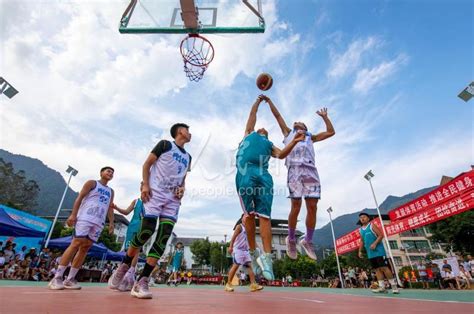 贵州从江：乡村篮球 激战正酣 人民图片网