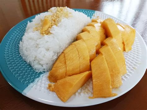 Premium Photo Thai Sweet Sticky Rice With Mango Thai Dessert Or Khao