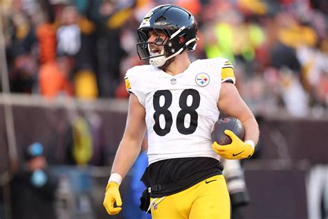 Pat Freiermuth Gets Honest About Steelers Upcoming Schedule