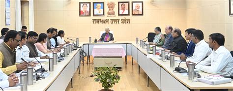 the governor reviewed the presentation of veer bahadur singh purvanchal