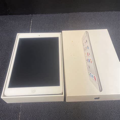 ヤフオク Apple Ipad Mini2 32gb Wi Fiモデル シルバーホ