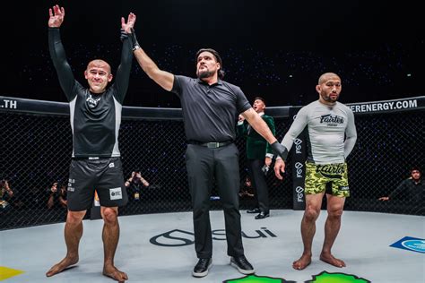 One 1 24 バンコク（レポ）：野杁正明、one 3戦目で初勝利、3 23 さいたま出場志願。マルセロ・ガルシア、今成正和に一本勝ちし青木