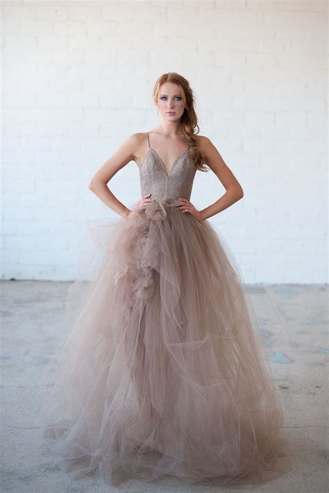 Warm Taupe Is A Timeless Color For Weddings Jena Richards Weddings