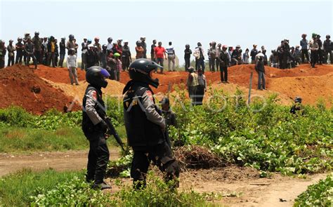 SENGKETA LAHAN ANTARA Foto