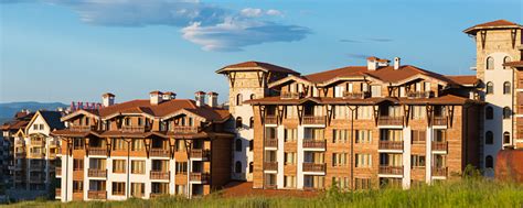 목조 샬레 호텔 및 불가리아 스키 리조트 Bansko 불가리아에 있는 여름 산 파노라마 사진 이미지에 대한 스톡 사진 및 기타 이미지 사진 이미지 풍경 불가리아