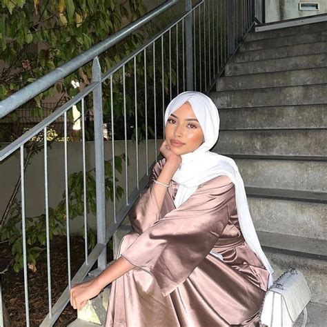 Pin By Julia Cardenas On Hijab Modest Fashion Outfits Hijabi Fashion
