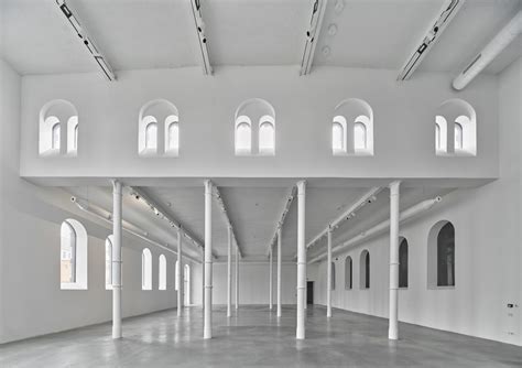 Reviving History The Plato Contemporary Art Gallery And The Magic Of