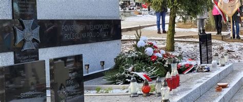 UROCZYSTY CAPSTRZYK PRZY POWSTAŃCZEJ MOGILE Komenda Powiatowa