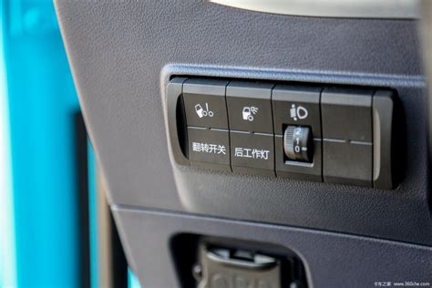 【图】三一重卡 江山se 6x4 换电式纯电动牵引车hqc42503swsev2388kwh实拍图片1753653卡车之家