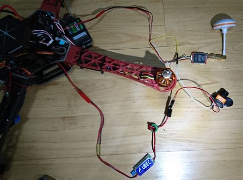 Tambahkan FPV Pada Drone