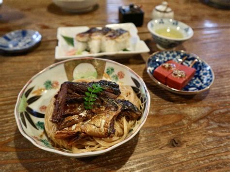 【滋賀】黒壁スクエアを散策！郷土料理・焼鯖そうめんのおすすめ店「翼果楼」：マピオンニュース
