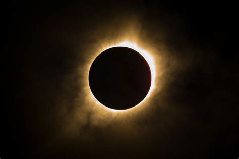 ¿qué Es Un Eclipse Solar Híbrido Cuándo Y Cómo Verlo Bioguia