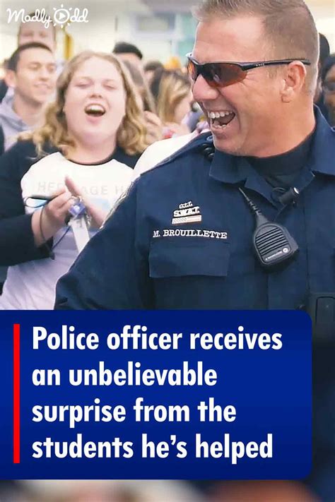 Police Officer Receives An Unbelievable Surprise From The Students Hes