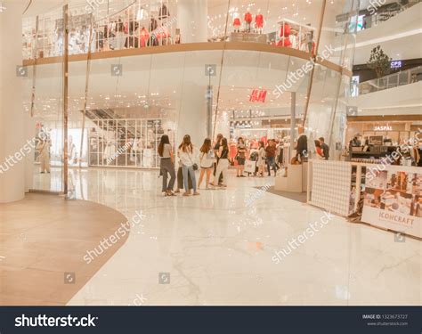 Hm Building Inside Icon Siam Mall Photos And Images Shutterstock