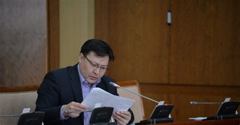 Ж Батзандан “Үндсэн хуультай зөрчилдсөн хүний эрх эрх чөлөөг дордуулсан ямар нэгэн заалтыг