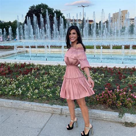 Александра от Ергенът се пробва като лайв коуч Информационна агенция ПИК