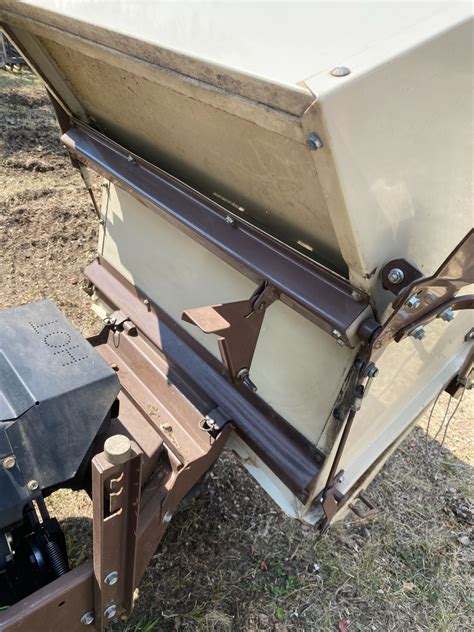 Grasshopper 42 In Front Mt Mower Cw 16 Hp Vanguard Gas Motor Rear