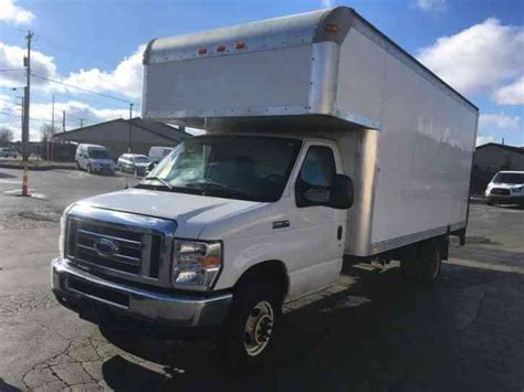 Ford E 450 2012 Van Box Trucks