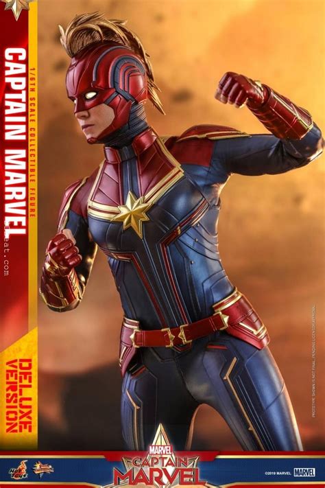 Hot Toys Mms522 Captain Marvel Deluxe Version 16 Scale 2dbeat