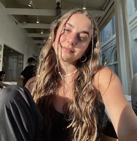 Gianina Paolantonio Hollywire