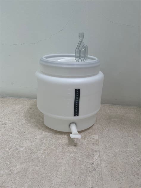 15 Litres Plastic Beer Fermenter Everything Else On Carousell