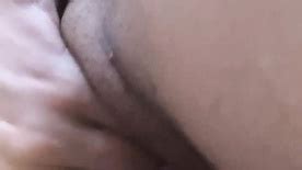 Novinha Filmando Por De Baixo Da Saia E Mostrando A Buceta Escorrendo Cnn Amador