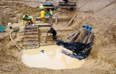 Jonas Genys Istorikas Tema 15min Lt