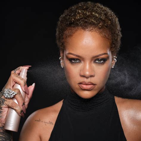Rihannas New Pixie Cut Puts Her Curls Front And Center