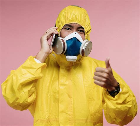 What Is The Difference Between Pest Control Professionals And
