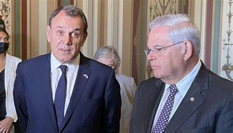 Επίτιμος διδάκτορας του ΕΚΠΑ ο Αμερικανός γερουσιαστής Ρόμπερτ