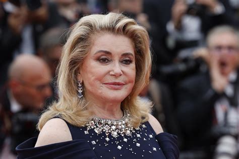 Catherine Deneuve 80 Ans Du Mythe Du Cinéma Français Biperra