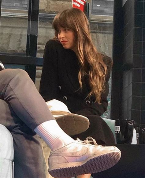 Pin By Phoebe Yuan On Dakota Dakota Johnson Dakota Johnson Street