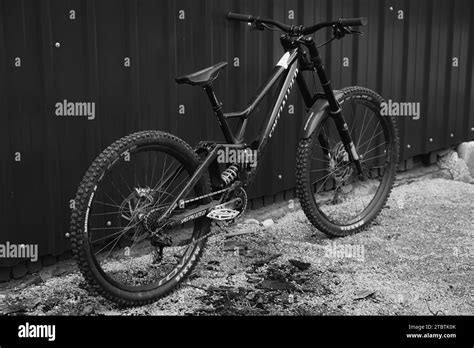 Specialized Demo Race Stock Photo Alamy