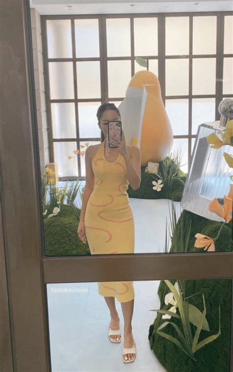 Pheobe Pang Feet 2 Images Sexy Feets Celeb Feets