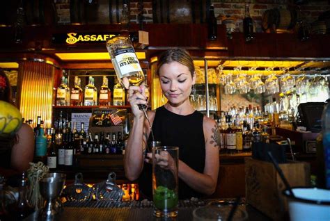 16 Female Bartenders You Need To Know In LA Female Bartender
