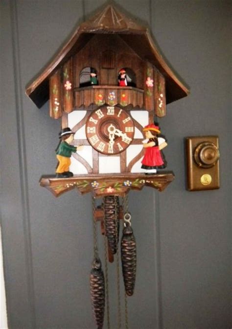 1000 Images About German Cuckoo Clock On Pinterest Kitsch Kassel And Chalets