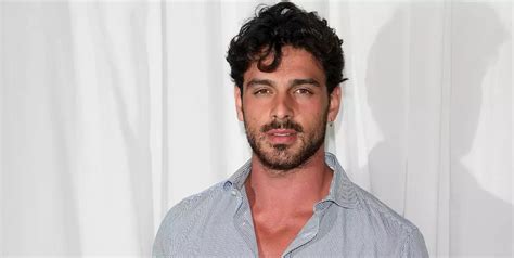 La Serie De Netflix Donde También Podrás Ver A Michele Morrone