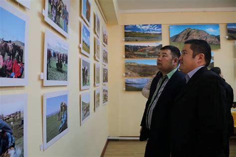 АХМАД ЗУРАГЧИН Б ЦЭЭПИЛ АНХНЫХАА ГЭРЭЛ ЗУРГИЙН ҮЗЭСГЭЛЭН ГАРГАВ