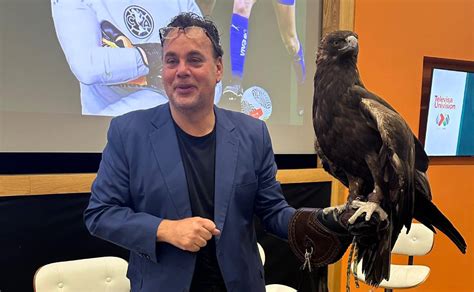 Televisa David Faitelson Revela Su Americanismo Al Felicitar A Carlos