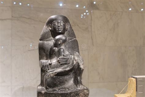 Granite Sculpture Senenmut Holding Hatshepsut`s Daughter Neferura On