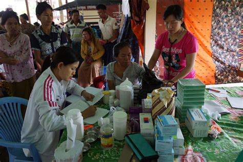 မိုးညှင်းတွင် Mobile Clinic ဖွင့်လှစ်၍ ကျန်းမာရေးစောင့်ရှောက်မှုလုပ်ငန်းများ အခမဲ့ စမ်းသပ်စစ