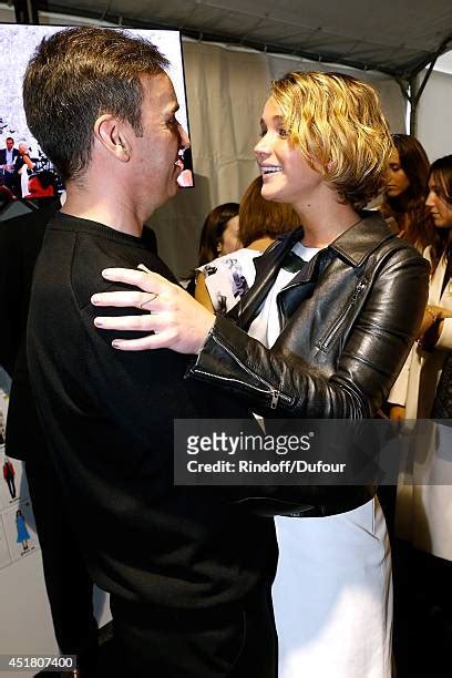 121 Jennifer Simons Photos And High Res Pictures Getty Images