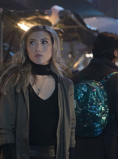 A Guide To The Major Timelines In Altered Carbon Altered Carbon