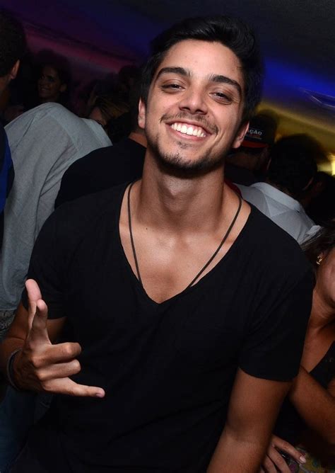 Tudo Sobre Bruno Gissoni Rodrigo Simas E Bruno Gissoni Se Divertiram